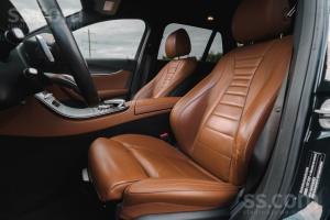 Zaļš Mercedes-Benz E 400 2017 Tallina, ar dzinēja tilpumu 3.50 L un nobraukumu 243 tūkst. km par 20490 €, foto 9 vietnē AUTOMOTO.COM.LV