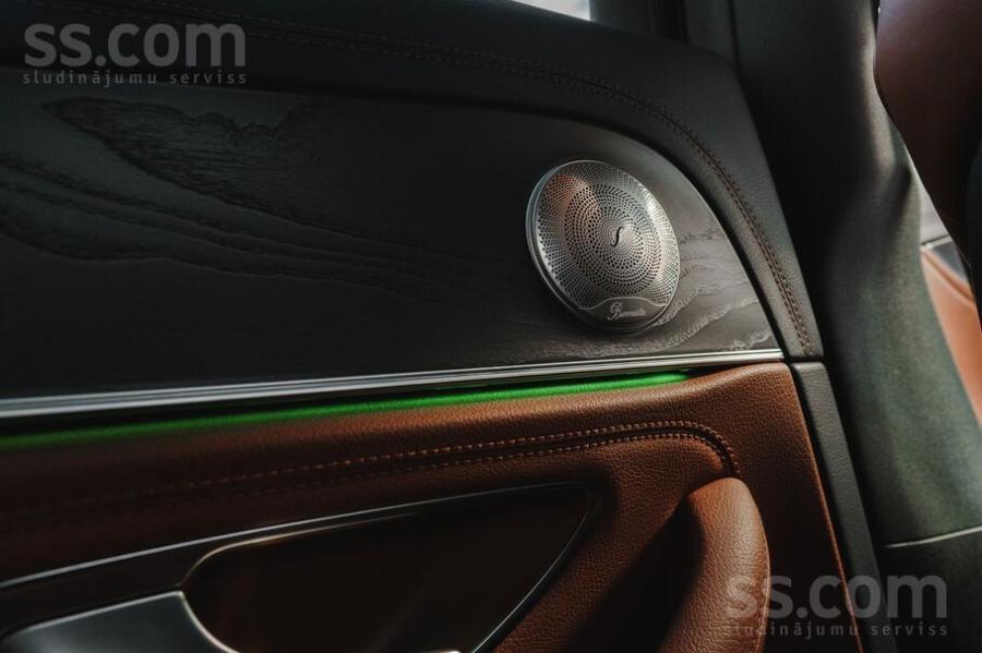 Zaļš Mercedes-Benz E 400 2017 Tallina, ar dzinēja tilpumu 3.50 L un nobraukumu 243 tūkst. km par 20490 €, foto 19 vietnē AUTOMOTO.COM.LV