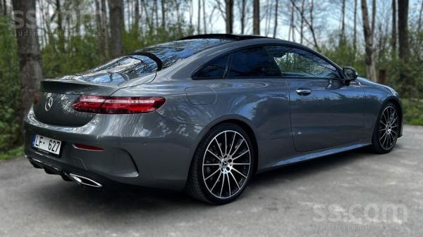 Pelēks Mercedes-Benz E 400 2019 Rīga, ar dzinēja tilpumu 3.00 L un nobraukumu 206 tūkst. km par 36500 €, foto 1 vietnē AUTOMOTO.COM.LV