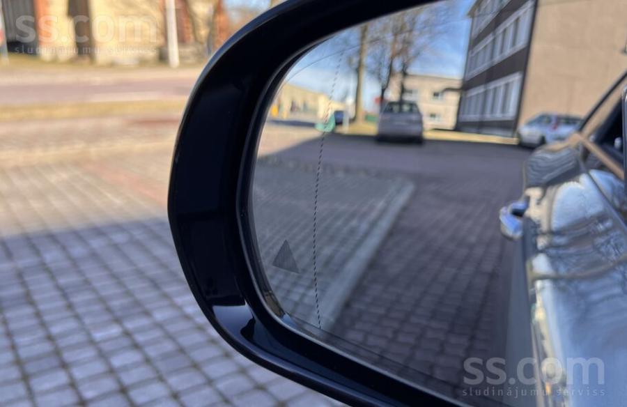 Pelēks Mercedes-Benz E 400 2019 Rīga, ar dzinēja tilpumu 3.00 L un nobraukumu 206 tūkst. km par 36500 €, foto 18 vietnē AUTOMOTO.COM.LV