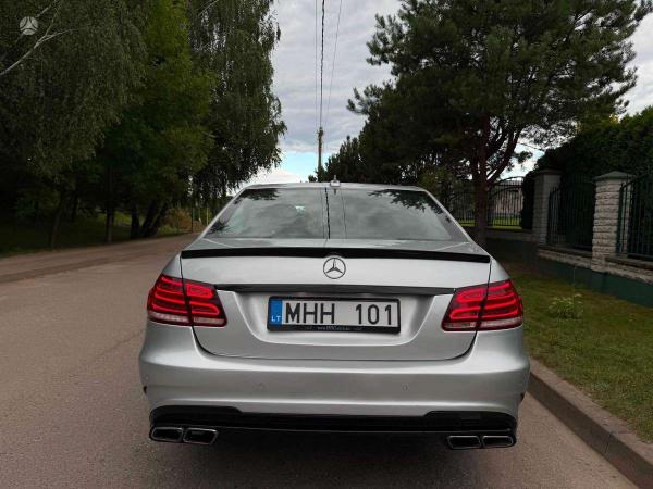 Серый Мерседес Е 400 2016 в Вильнюс, объемом двигателя 3.50 л и пробегом 283 тыс. км за 13450 €, фото 6 на AUTOMOTO.COM.LV