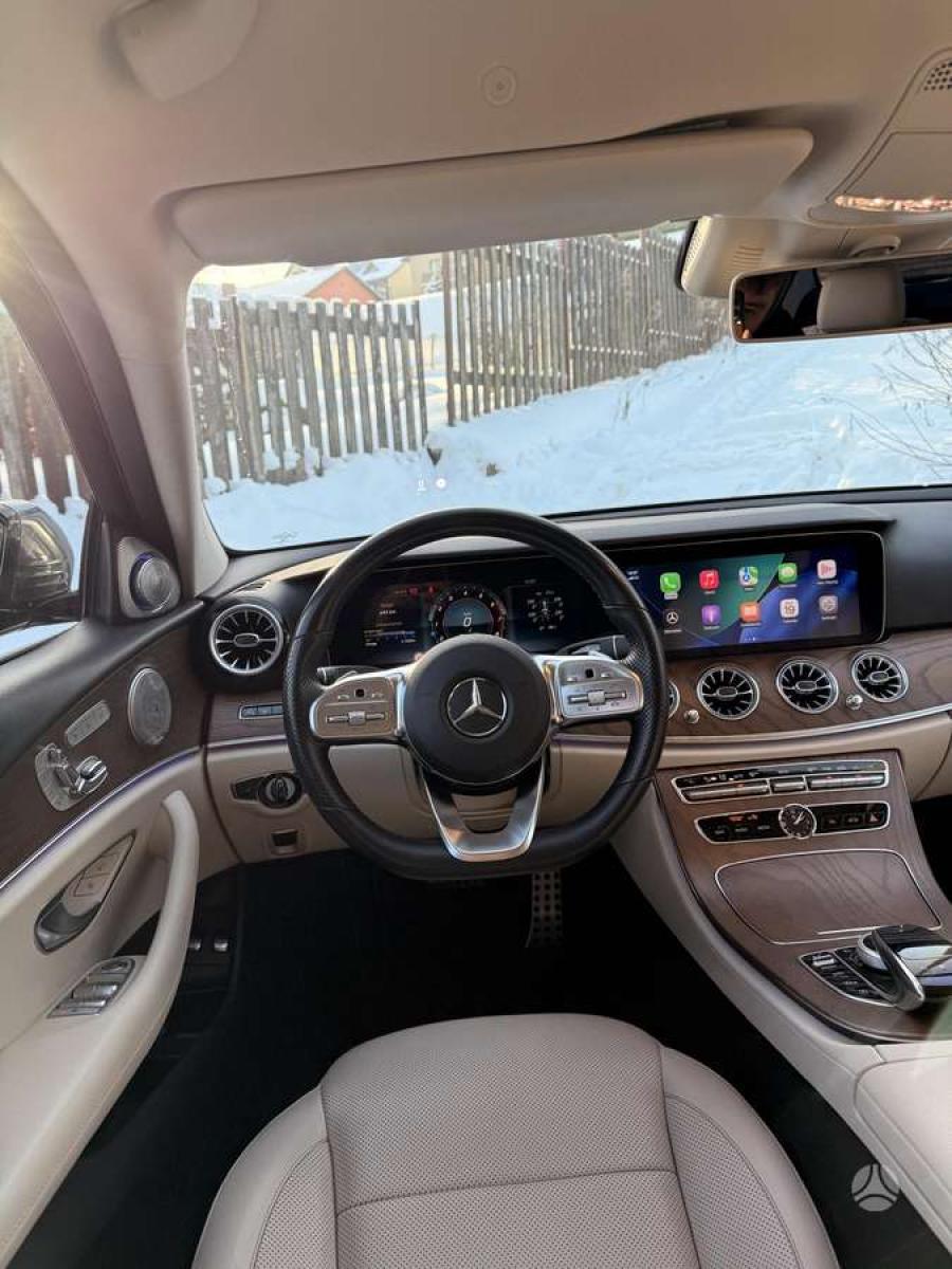 Grey Mercedes-Benz E 400 2018 in Vilnius, with an engine capacity of 2.93 L and mileage of 84 thousand km for 37500 €, photo 14 on AUTOMOTO.COM.LV