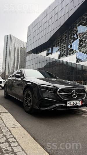 Серый Мерседес Е 400 2024 в Рига, объемом двигателя 2.00 л и пробегом 8 тыс. км за 75300 €, фото  на AUTOMOTO.COM.LV