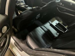 Pelēks Mercedes-Benz E 400 2016 Viļņa, ar dzinēja tilpumu 3.00 L un nobraukumu 151 tūkst. km par 14500 €, foto 10 vietnē AUTOMOTO.COM.LV