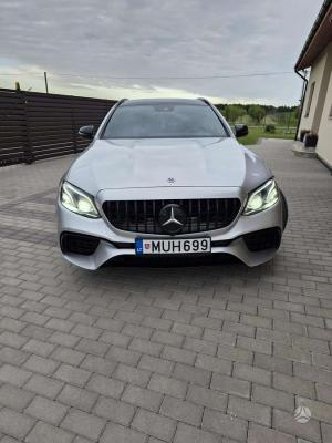 Pelēks Mercedes-Benz E 400 2017 Kretinga, ar dzinēja tilpumu 3.00 L un nobraukumu 104 tūkst. km par 31999 €, foto 3 vietnē AUTOMOTO.COM.LV