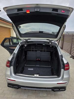 Pelēks Mercedes-Benz E 400 2017 Kretinga, ar dzinēja tilpumu 3.00 L un nobraukumu 104 tūkst. km par 31999 €, foto 10 vietnē AUTOMOTO.COM.LV