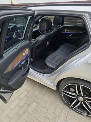 Pelēks Mercedes-Benz E 400 2017 Kretinga, ar dzinēja tilpumu 3.00 L un nobraukumu 104 tūkst. km par 31999 €, foto 14 vietnē AUTOMOTO.COM.LV