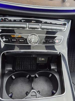 Pelēks Mercedes-Benz E 400 2017 Kretinga, ar dzinēja tilpumu 3.00 L un nobraukumu 104 tūkst. km par 31999 €, foto 15 vietnē AUTOMOTO.COM.LV
