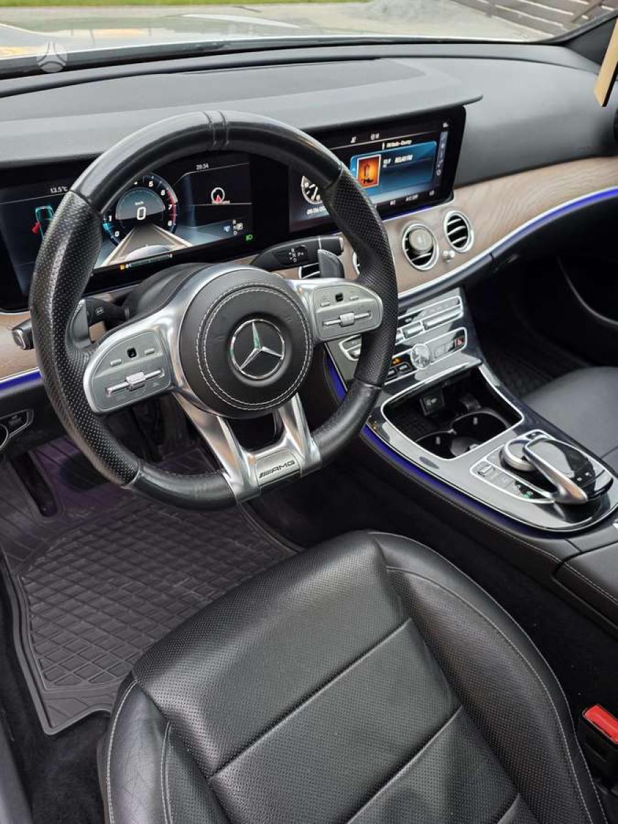 Pelēks Mercedes-Benz E 400 2017 Kretinga, ar dzinēja tilpumu 3.00 L un nobraukumu 104 tūkst. km par 31999 €, foto 16 vietnē AUTOMOTO.COM.LV