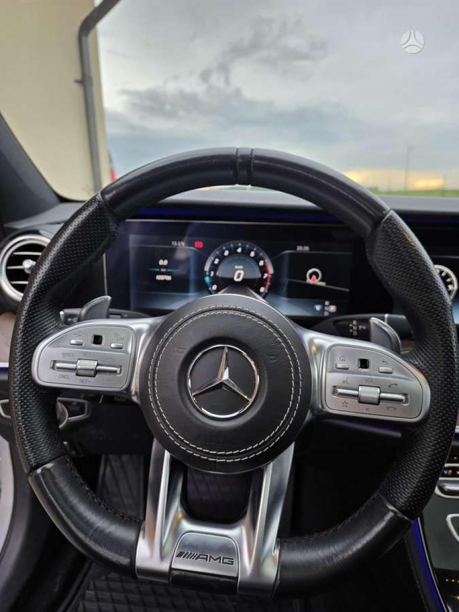 Pelēks Mercedes-Benz E 400 2017 Kretinga, ar dzinēja tilpumu 3.00 L un nobraukumu 104 tūkst. km par 31999 €, foto 18 vietnē AUTOMOTO.COM.LV