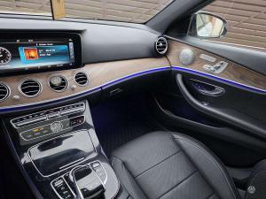 Pelēks Mercedes-Benz E 400 2017 Kretinga, ar dzinēja tilpumu 3.00 L un nobraukumu 104 tūkst. km par 31999 €, foto 21 vietnē AUTOMOTO.COM.LV