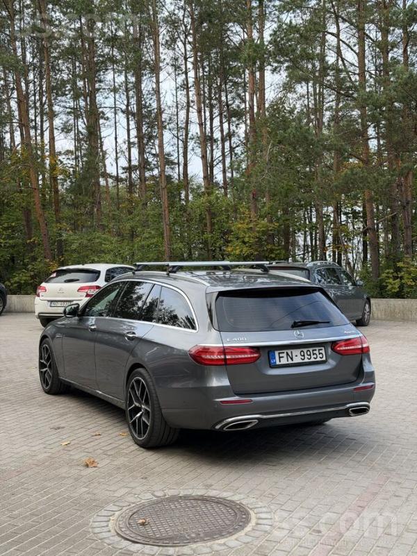 Мерседес Е 400 2018 в Рига на AUTOMOTO.COM.LV Серый Мерседес Е 400 2018 в Рига, объемом двигателя 3.50 л и пробегом 264 тыс. км за 26300 €, фото 3 на AUTOMOTO.COM.LV