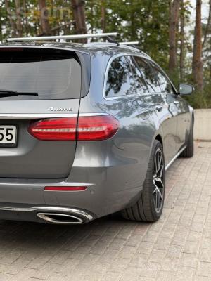 Pelēks Mercedes-Benz E 400 2018 Jūrmala, ar dzinēja tilpumu 3.50 L un nobraukumu 264 tūkst. km par 24950 €, foto 4 vietnē AUTOMOTO.COM.LV