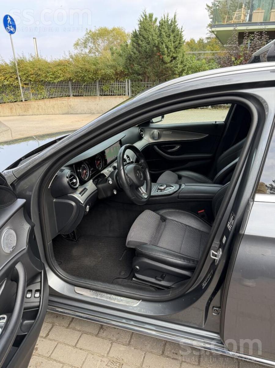 Pelēks Mercedes-Benz E 400 2018 Jūrmala, ar dzinēja tilpumu 3.50 L un nobraukumu 264 tūkst. km par 24950 €, foto 8 vietnē AUTOMOTO.COM.LV