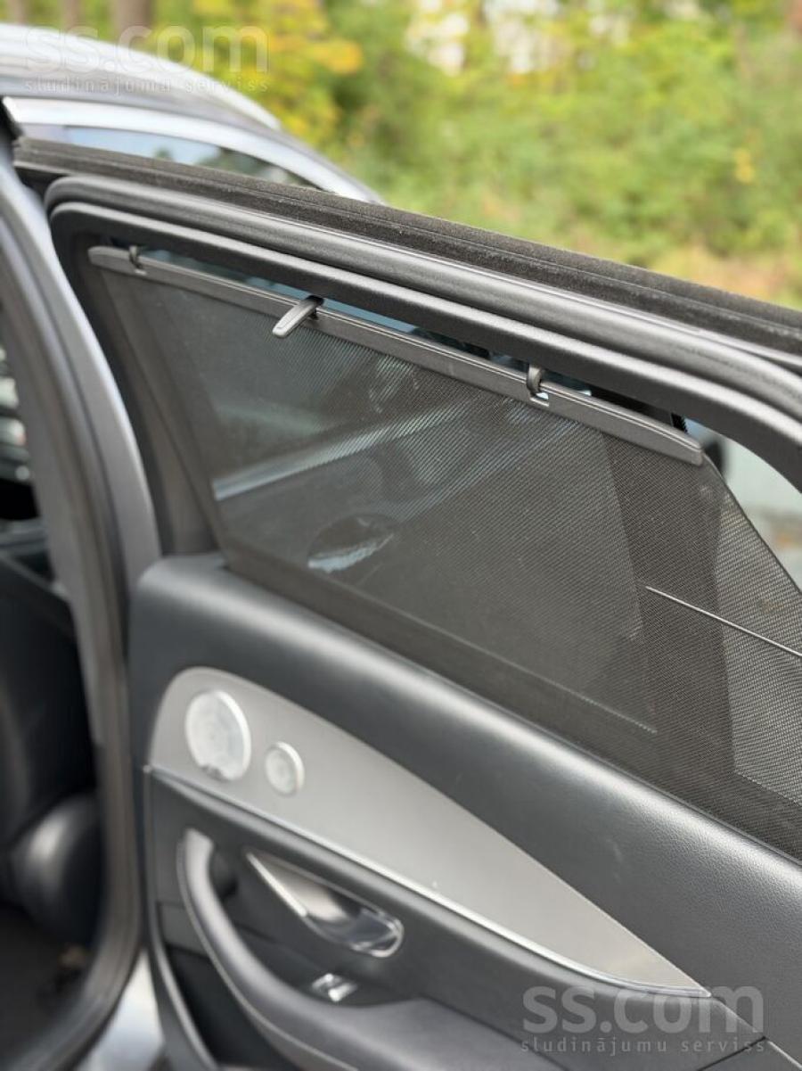 Pelēks Mercedes-Benz E 400 2018 Jūrmala, ar dzinēja tilpumu 3.50 L un nobraukumu 264 tūkst. km par 24950 €, foto 16 vietnē AUTOMOTO.COM.LV