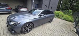 Grey Mercedes-Benz E 400 2021 in Vilnius, with an engine capacity of 3.00 L and mileage of 184 thousand km for 25800 €, photo 3 on AUTOMOTO.COM.LV