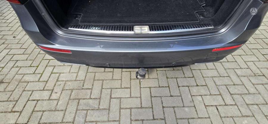Grey Mercedes-Benz E 400 2021 in Vilnius, with an engine capacity of 3.00 L and mileage of 184 thousand km for 25800 €, photo 12 on AUTOMOTO.COM.LV