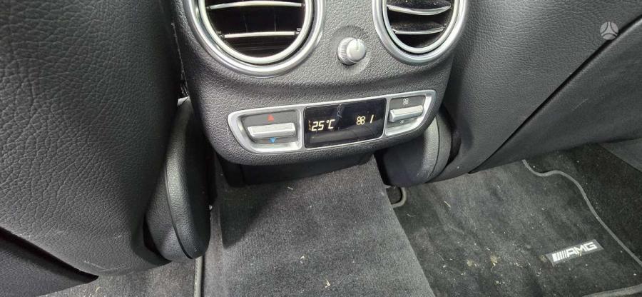 Grey Mercedes-Benz E 400 2021 in Vilnius, with an engine capacity of 3.00 L and mileage of 184 thousand km for 25800 €, photo 29 on AUTOMOTO.COM.LV