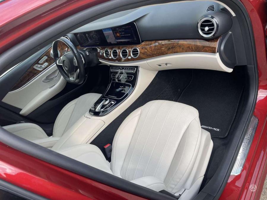 Oranžs Mercedes-Benz E 400 2017 Kauņa, ar dzinēja tilpumu 3.50 L un nobraukumu 86 tūkst. km par 25500 €, foto 13 vietnē AUTOMOTO.COM.LV