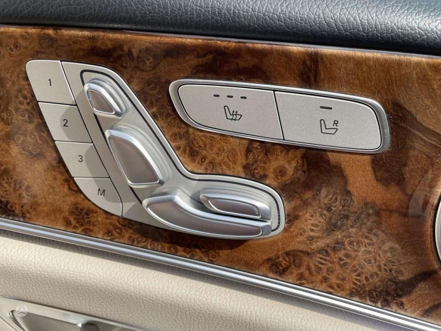 Oranžs Mercedes-Benz E 400 2017 Kauņa, ar dzinēja tilpumu 3.50 L un nobraukumu 86 tūkst. km par 25500 €, foto 22 vietnē AUTOMOTO.COM.LV