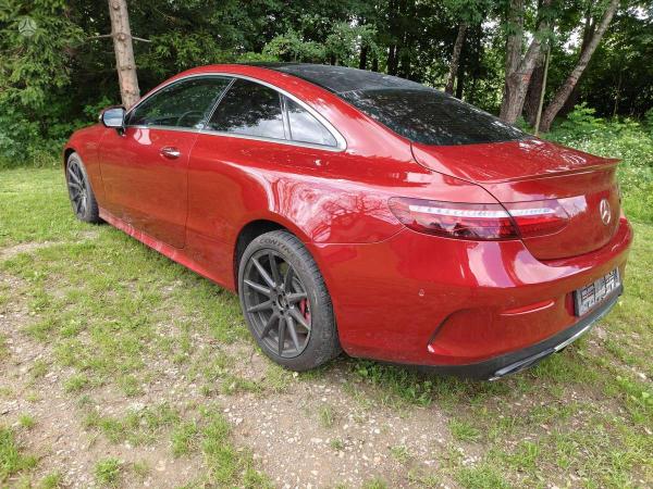 Sarkans Mercedes-Benz E 400 2018 Šauļi, ar dzinēja tilpumu 3.00 L un nobraukumu 171 tūkst. km par 22500 €, foto 2 vietnē AUTOMOTO.COM.LV