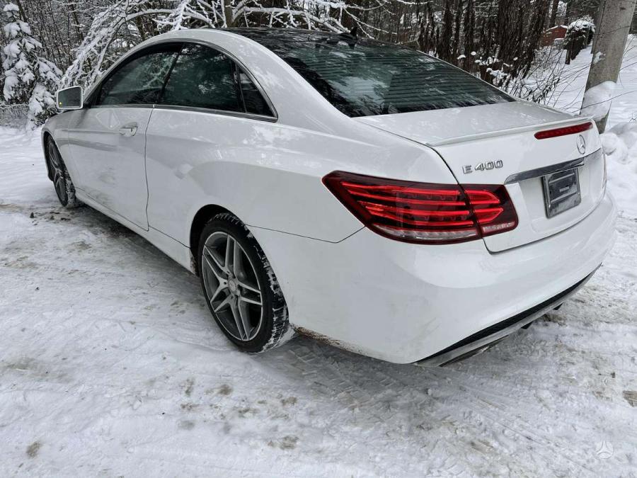 Balts Mercedes-Benz E 400 2016 Viļņa, ar dzinēja tilpumu 3.00 L un nobraukumu 100 tūkst. km par 8100 €, foto 5 vietnē AUTOMOTO.COM.LV