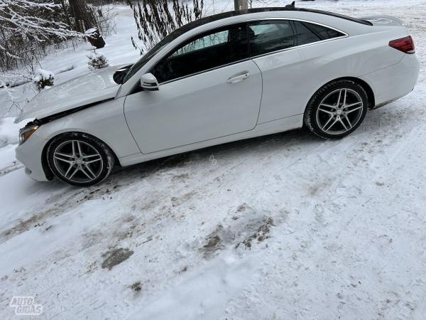 White Mercedes-Benz E 400 2016 in Vilnius, with an engine capacity of 3.00 L and mileage of 10 thousand km for 8100 €, photo 7 on AUTOMOTO.COM.LV