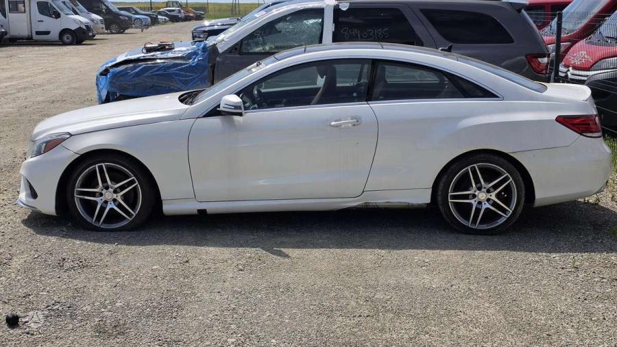 Balts Mercedes-Benz E 400 2016 Šauļi, ar dzinēja tilpumu 3.00 L un nobraukumu 240 tūkst. km par 9999 €, foto 11 vietnē AUTOMOTO.COM.LV