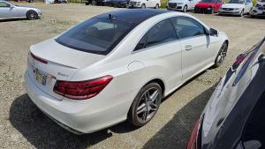 Balts Mercedes-Benz E 400 2016 Šauļi, ar dzinēja tilpumu 3.00 L un nobraukumu 240 tūkst. km par 9999 €, foto 13 vietnē AUTOMOTO.COM.LV