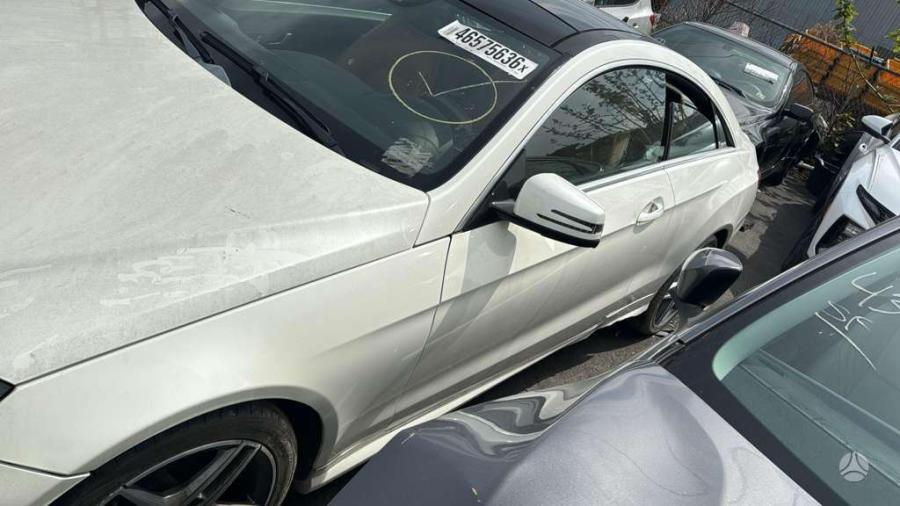 Balts Mercedes-Benz E 400 2016 Šauļi, ar dzinēja tilpumu 3.00 L un nobraukumu 240 tūkst. km par 9999 €, foto 31 vietnē AUTOMOTO.COM.LV
