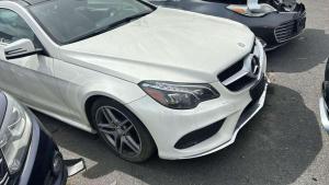 Balts Mercedes-Benz E 400 2016 Šauļi, ar dzinēja tilpumu 3.00 L un nobraukumu 240 tūkst. km par 9999 €, foto 32 vietnē AUTOMOTO.COM.LV
