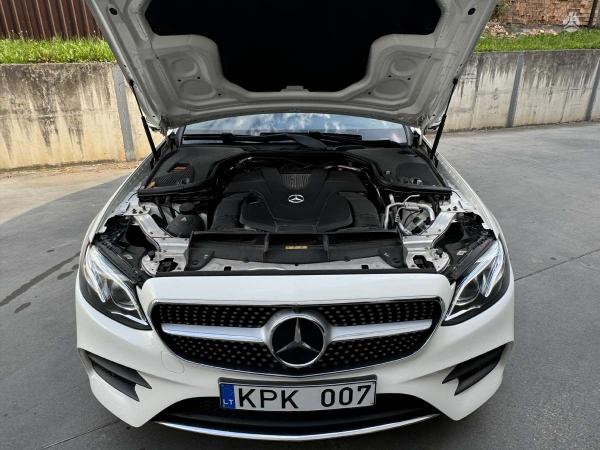 White Mercedes-Benz E 400 2017 in Siauliai, with an engine capacity of 3.00 L and mileage of 120 thousand km for 33000 €, photo 6 on AUTOMOTO.COM.LV