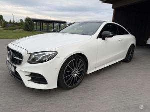 White Mercedes-Benz E 400 2017 in Kaunas, with an engine capacity of 3.00 L and mileage of 155 thousand km for 31000 €, photo 4 on AUTOMOTO.COM.LV