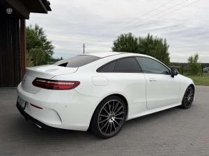 White Mercedes-Benz E 400 2017 in Kaunas, with an engine capacity of 3.00 L and mileage of 155 thousand km for 31000 €, photo 6 on AUTOMOTO.COM.LV