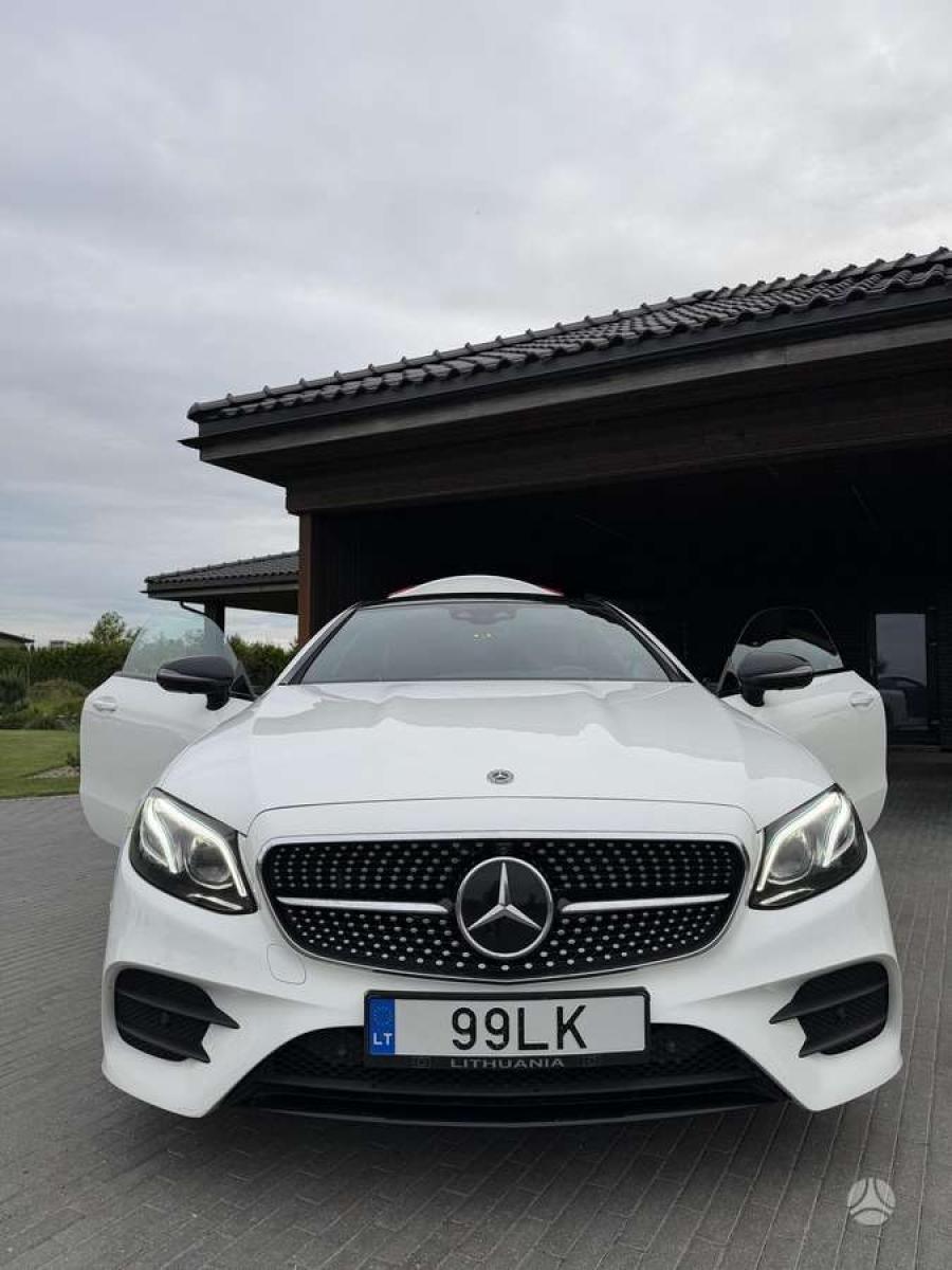 White Mercedes-Benz E 400 2017 in Kaunas, with an engine capacity of 3.00 L and mileage of 155 thousand km for 31000 €, photo 7 on AUTOMOTO.COM.LV