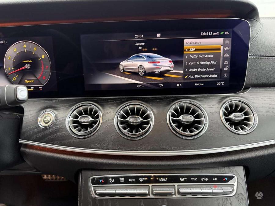 White Mercedes-Benz E 400 2017 in Kaunas, with an engine capacity of 3.00 L and mileage of 155 thousand km for 31000 €, photo 15 on AUTOMOTO.COM.LV