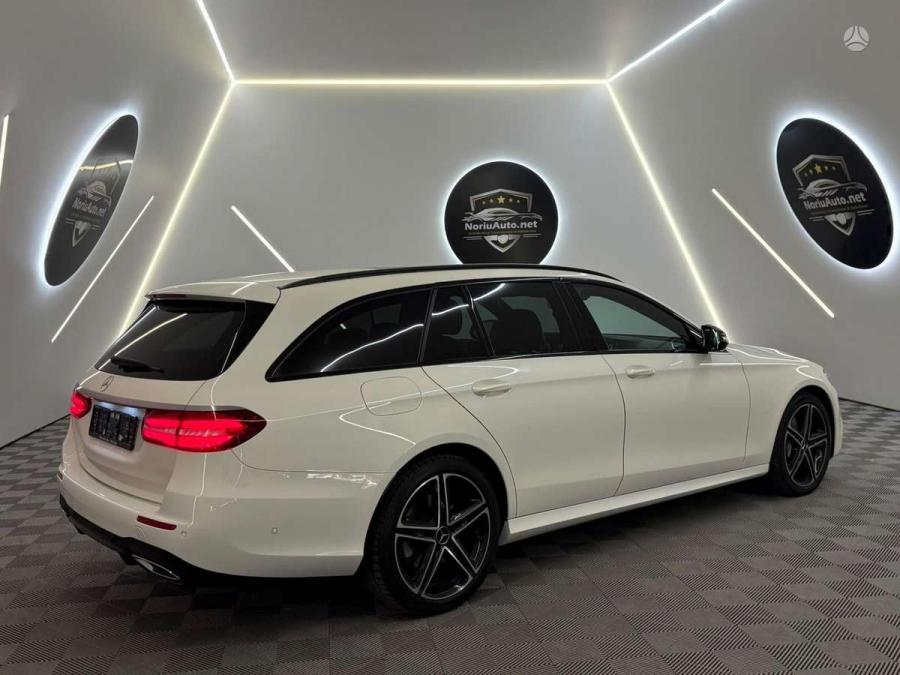 White Mercedes-Benz E 400 2019 in Marijampole, with an engine capacity of 2.93 L and mileage of 131 thousand km for 22999 €, photo 7 on AUTOMOTO.COM.LV