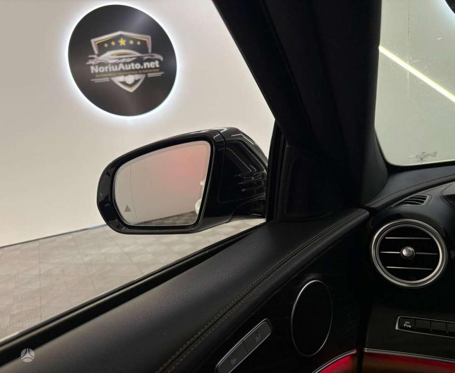 White Mercedes-Benz E 400 2019 in Marijampole, with an engine capacity of 2.93 L and mileage of 131 thousand km for 22999 €, photo 8 on AUTOMOTO.COM.LV