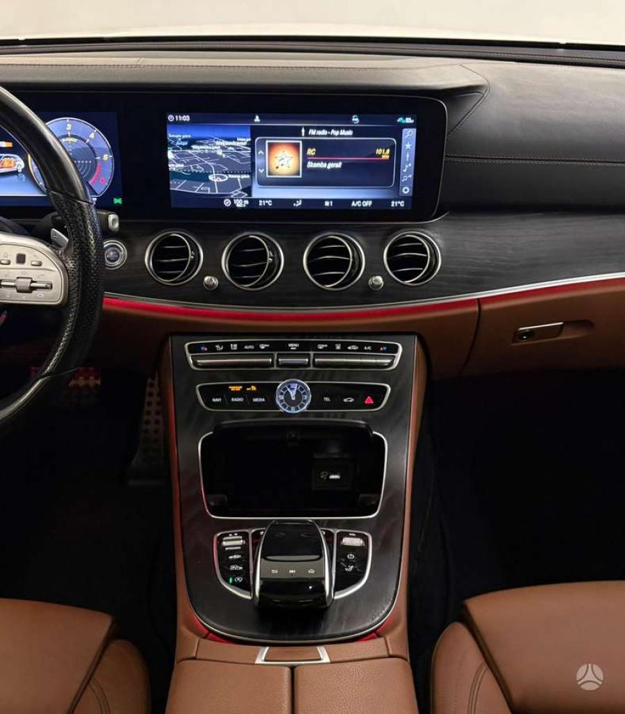 White Mercedes-Benz E 400 2019 in Marijampole, with an engine capacity of 2.93 L and mileage of 131 thousand km for 22999 €, photo 19 on AUTOMOTO.COM.LV