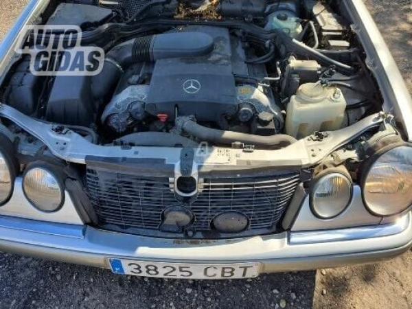 Pelēks Mercedes-Benz e-420 1997 Vilkaviškis, ar dzinēja tilpumu 4.20 L un nobraukumu 224 tūkst. km par 3250 €, foto 6 vietnē AUTOMOTO.COM.LV