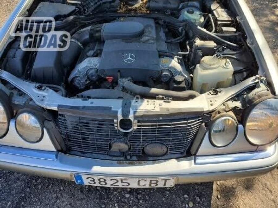 Pelēks Mercedes-Benz e-420 1997 Vilkaviškis, ar dzinēja tilpumu 4.20 L un nobraukumu 224 tūkst. km par 3250 €, foto 6 vietnē AUTOMOTO.COM.LV
