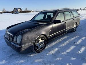 Violets Mercedes-Benz e-420 1996 Marijampole, ar dzinēja tilpumu 4.20 L un nobraukumu 290 tūkst. km par 2300 €, foto 4 vietnē AUTOMOTO.COM.LV