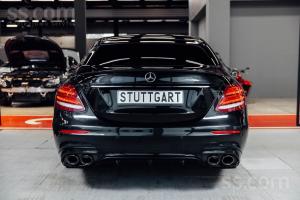 Черный Мерседес e-43-amg 2017 в Рига, объемом двигателя 3.00 л и пробегом 129 тыс. км за 40000 €, фото 7 на AUTOMOTO.COM.LV