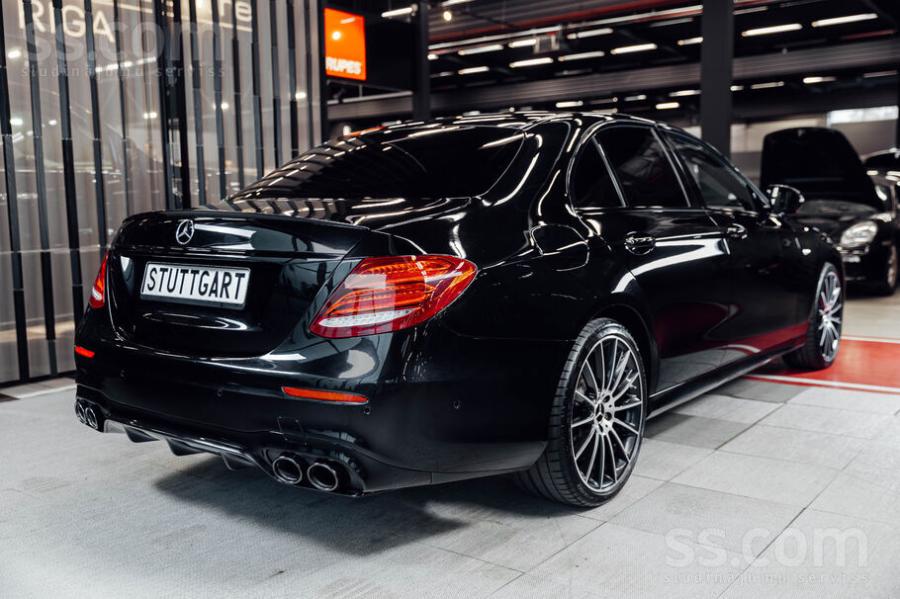 Черный Мерседес e-43-amg 2017 в Рига, объемом двигателя 3.00 л и пробегом 129 тыс. км за 40000 €, фото 8 на AUTOMOTO.COM.LV