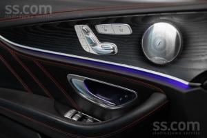 Черный Мерседес e-43-amg 2017 в Рига, объемом двигателя 3.00 л и пробегом 129 тыс. км за 40000 €, фото 9 на AUTOMOTO.COM.LV