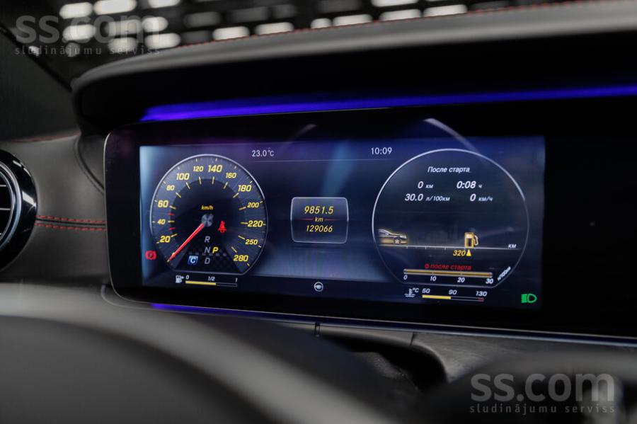 Черный Мерседес e-43-amg 2017 в Рига, объемом двигателя 3.00 л и пробегом 129 тыс. км за 40000 €, фото 13 на AUTOMOTO.COM.LV
