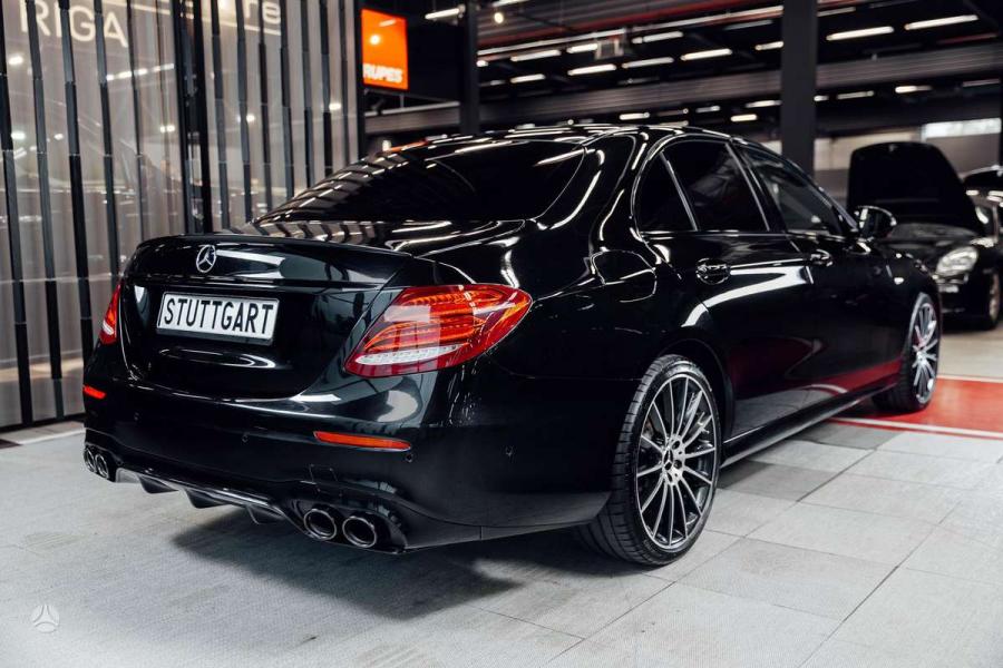 Melns Mercedes-Benz e-43-amg 2017 Rīga, ar dzinēja tilpumu 3.00 L un nobraukumu 129 tūkst. km par 40000 €, foto 8 vietnē AUTOMOTO.COM.LV