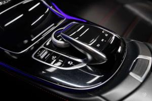 Melns Mercedes-Benz e-43-amg 2017 Rīga, ar dzinēja tilpumu 3.00 L un nobraukumu 129 tūkst. km par 40000 €, foto 19 vietnē AUTOMOTO.COM.LV