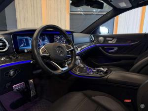 Black Mercedes-Benz e-43-amg 2017 in Kaunas, with an engine capacity of 3.00 L and mileage of 197 thousand km for 26990 €, photo 14 on AUTOMOTO.COM.LV