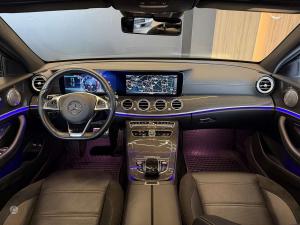 Black Mercedes-Benz e-43-amg 2017 in Kaunas, with an engine capacity of 3.00 L and mileage of 197 thousand km for 26990 €, photo 17 on AUTOMOTO.COM.LV